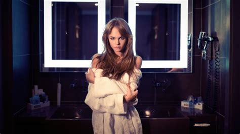 Wallpaper Kay J Model Bathroom Mirror Bath Towel Looking At Viewer 4220x2815 Fkvbca