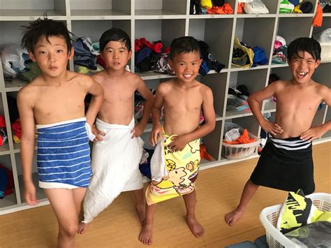 サッカー少年合宿風呂投稿画像 Free Nude Porn Photos