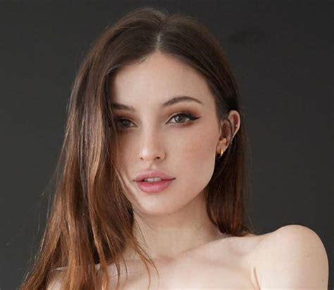 The Angel Who Fell Into The World Dainty Wilder The Perfect Goddess From Europe And America