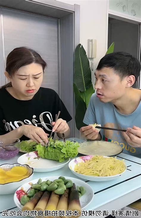 Unique Funny Chinese Couple Eating Mukbang Challenge Trick Intimate Relationship Unique