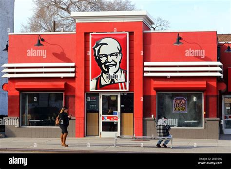 Kfc Restaurant Exterior Usa Hi Res Stock Photography And Images Alamy