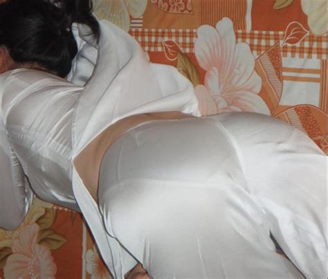 Áo Dài Mỏng Lộ Chíp Siêu Nét Của Nữ Sinh 2k Cực Xinh Thoitrangviet247