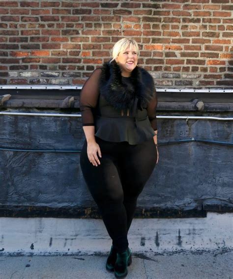 Curvy Woman Legging Outfit Ideas Plus Size Outfit Ideas With Leggings Eloquii Kady Good