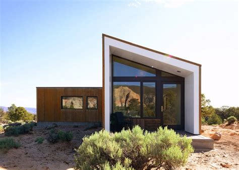 Imbue Design Creates A Rusty Orange Dwelling In The Utah Desert