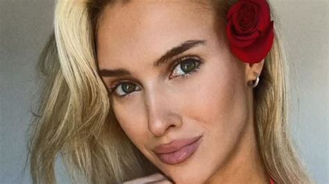 Veronika Rajek Stuns In Revealing Bikini Shot As Nfl Fan Announces Shes Soap Opera Ready