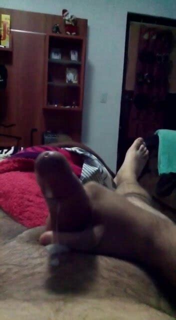 Hetero Caliente Se Masturba