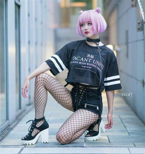 30 Pastel Goth Looks For This Summer Pastel Goth Outfits Goth Outfits Pastel Goth Fashion