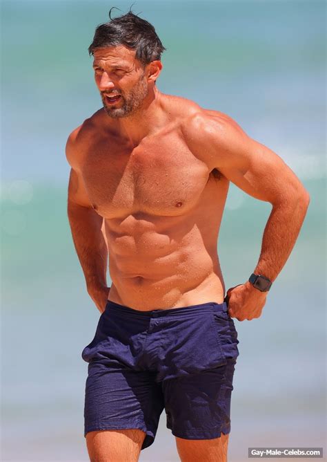 Tim Robards AUSSIE BUM Model FULL FRONTAL Page 7 LPSG