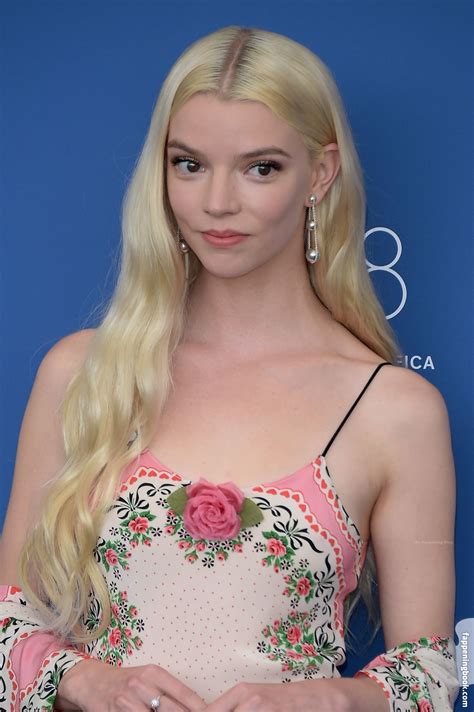 Free Sexy Anya Taylor Joy Nude Album Girls