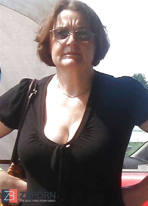 Mature And Grannies Clad Bikinis And Undergarments Zb Porn