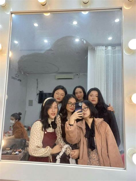 Selfie Mirror Scenes Mirrors Selfies