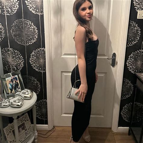 Emmerdale Hottest Actress 2021 Last Sixteen Katie Vs Amelia General Talk Tributes And Art