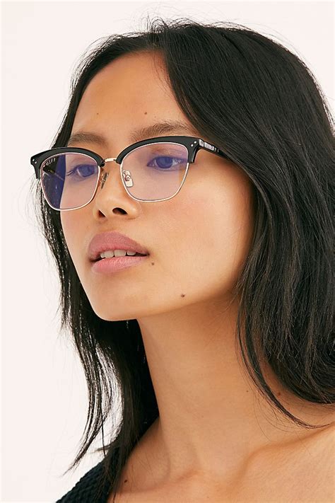 The 15 Best Blue Light Glasses For Women Who What Wear Uk