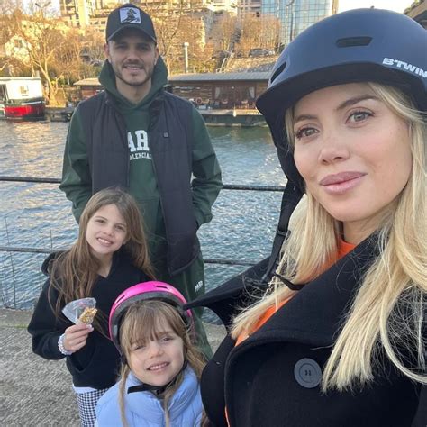 Wanda Nara Subió Unas Fotos De Su Infancia Y Sorprendió Con El Parecido Con Sus Hijas Infobae