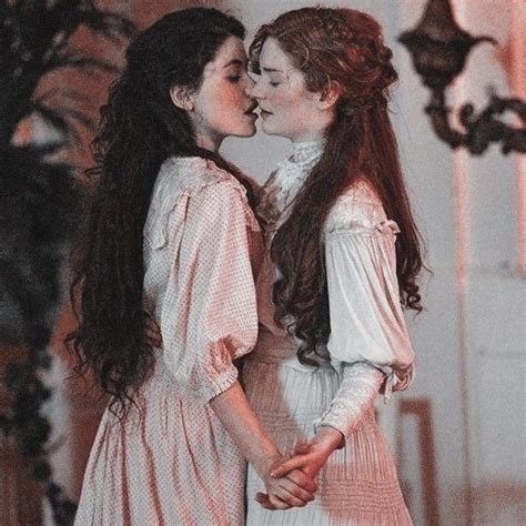 Pinterest Poses Popular Photography Lesbian Couple
