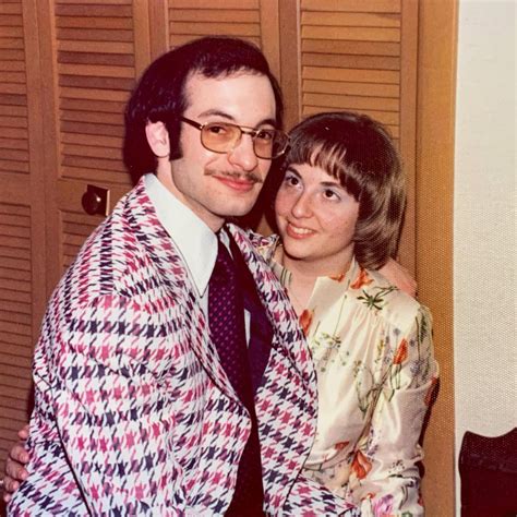 Foodporn Historyporn Earthporn My Mom And Dad In The Mid 70s Mom Looking