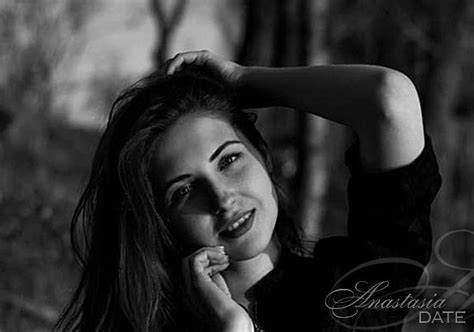 Ukrainian Single Vera From Kiev 21 Yo Hair Color Brown