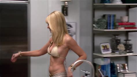 Nude Video Celebs Beth Behrs Sexy 2 Broke Girls S01e19 2011