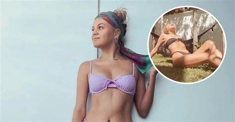 Kelsea Ballerini Bikini Photos Singers Swimsuit Pictures Newsfinale
