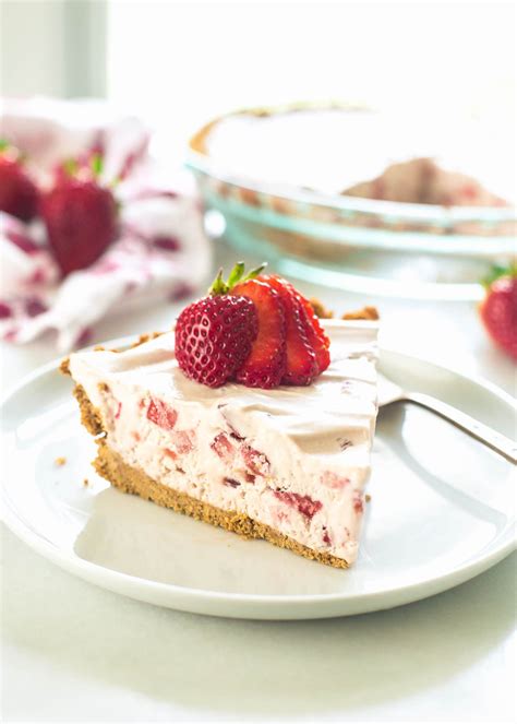No Bake Strawberry Cream Pie Recipe Strawberry Cream Pies Sweet Tarts Strawberry Recipes