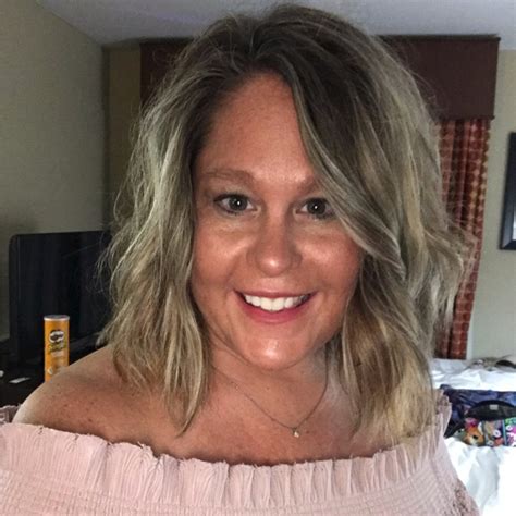 Becky Songer Office Manager Implant Center Linkedin