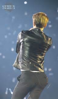 10 Male Idols Who Struggle With Gigantic Butts