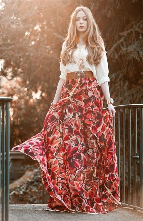 How To Wear Hippie Skirts 16 Outfit Ideas Floral Print Maxi Skirt Boho Chic Fashion Boho