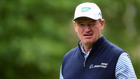 Download Ernie Els Close Up Wallpaper