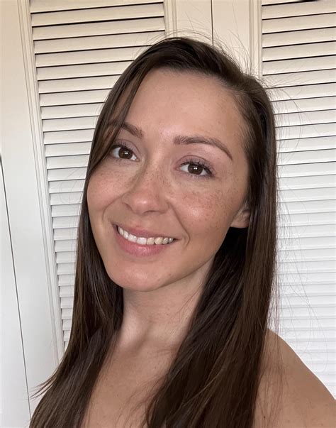 Starting The Week Off Smiling I Hope You Have A Great Day Rfreckledgirls