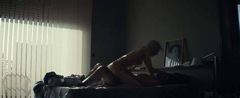 Nude Video Celebs Elizabeth Debicki Nude The Burnt Orange Heresy 2019